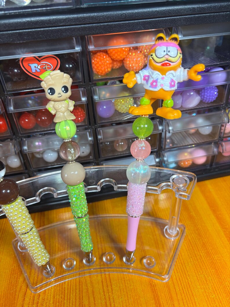 Charlie Brown and Garfield Beaded Pens - Etsy