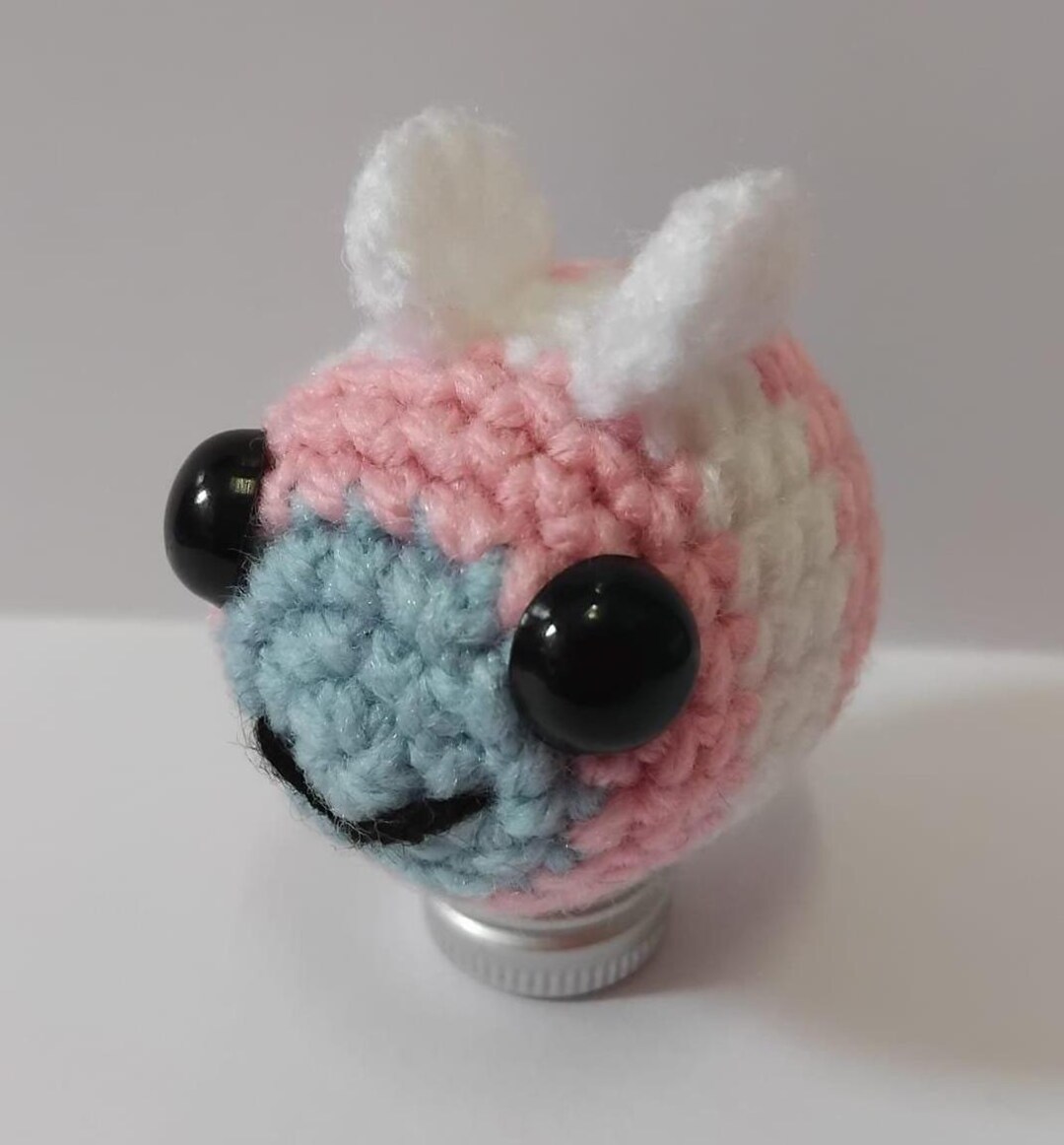 Trans Pride Flag Bee - Etsy Canada