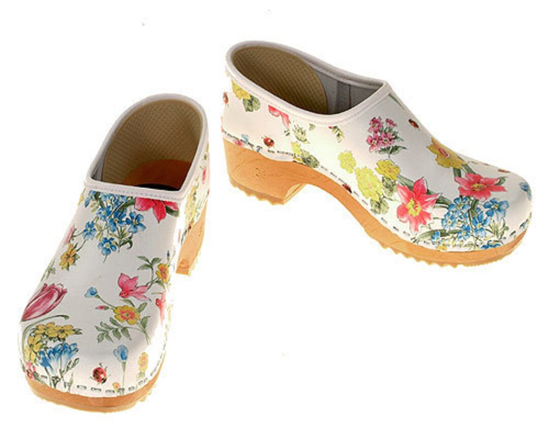Closed Clog Spring - Etsy