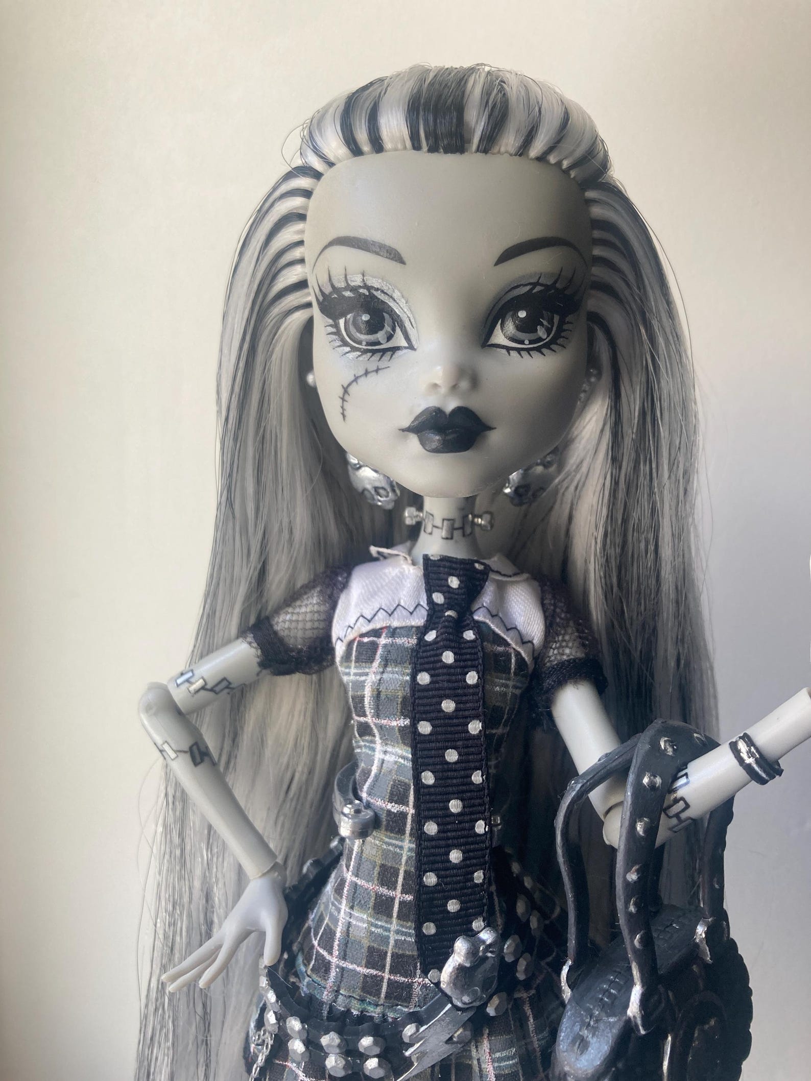 Monster High Custom Black and White Sdcc Frankie - Etsy