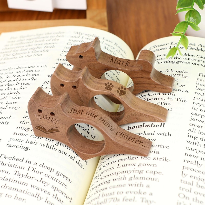 Wood Cat Page Holder - Etsy