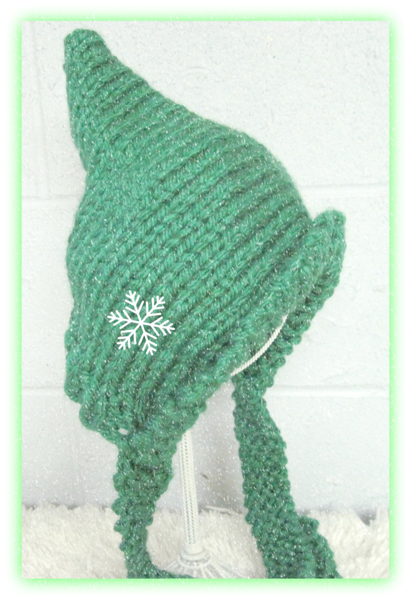 Laurel Lane Pixie Hat in Bulky Yarn Knitting Pattern Adult | Etsy