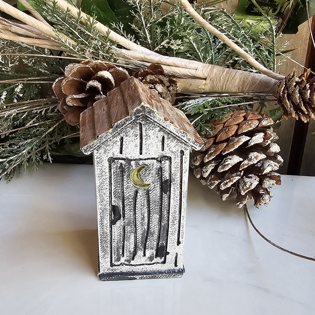 Mini Concrete Outhouse, Concrete Mini Out House, Mini House in Concrete ...