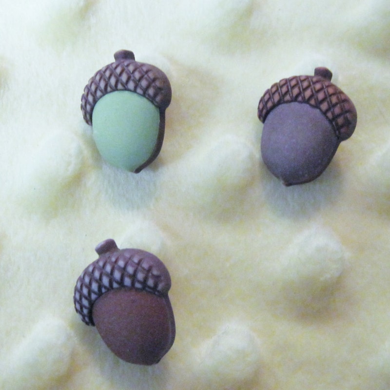 Acorn Button - Etsy