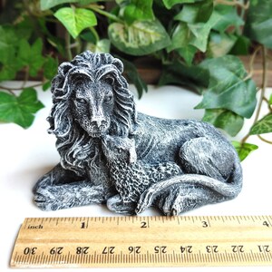 Lion and Lamb Figurine in Concrete, Lion and Lamb Cement Figurine ...