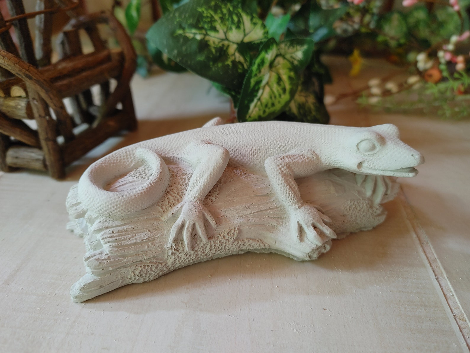 Lizard Gecko on a Log Cement Figurine Cement Lizard | Etsy