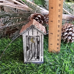 Mini Concrete Outhouse, Concrete Mini Out House, Mini House in Concrete ...