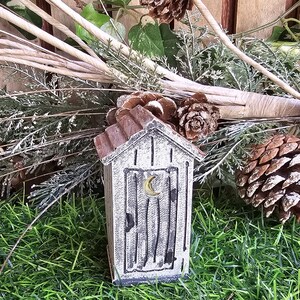 Mini Concrete Outhouse, Concrete Mini Out House, Mini House in Concrete ...