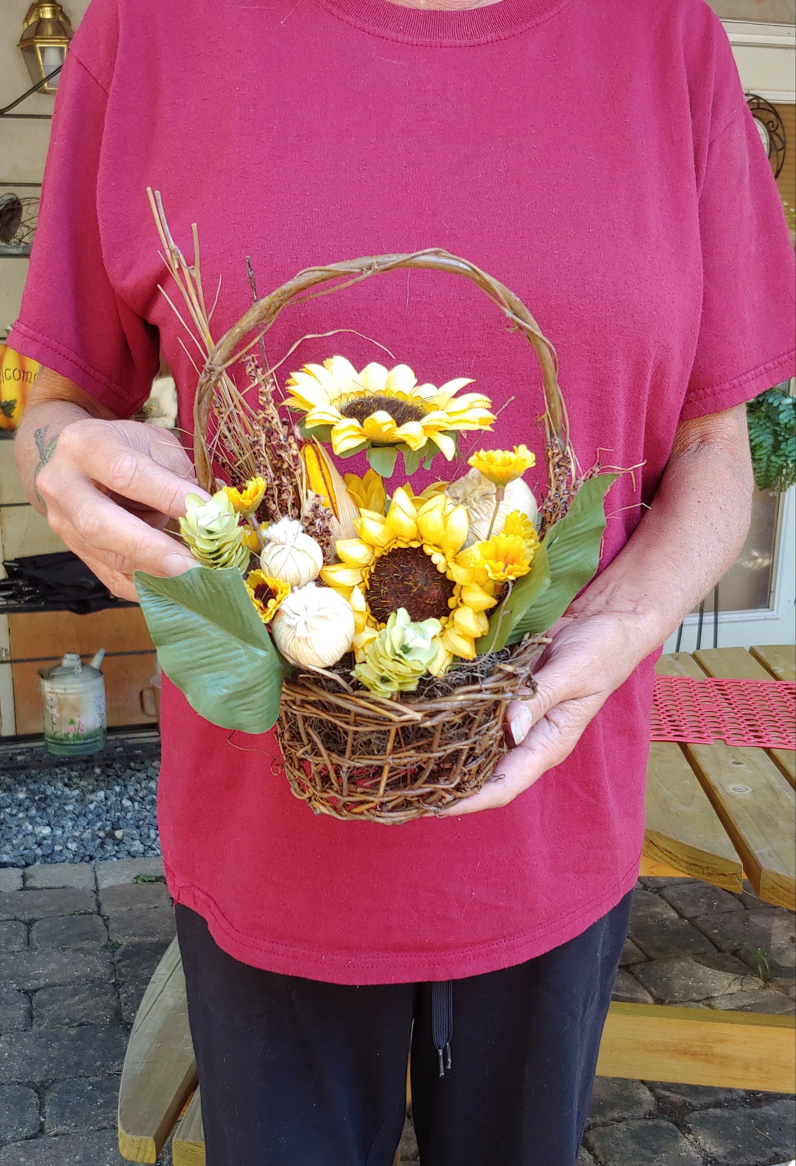 9 In. Silk Grapevine Basket W/bulb Sunflowers Leaves Ready - Etsy