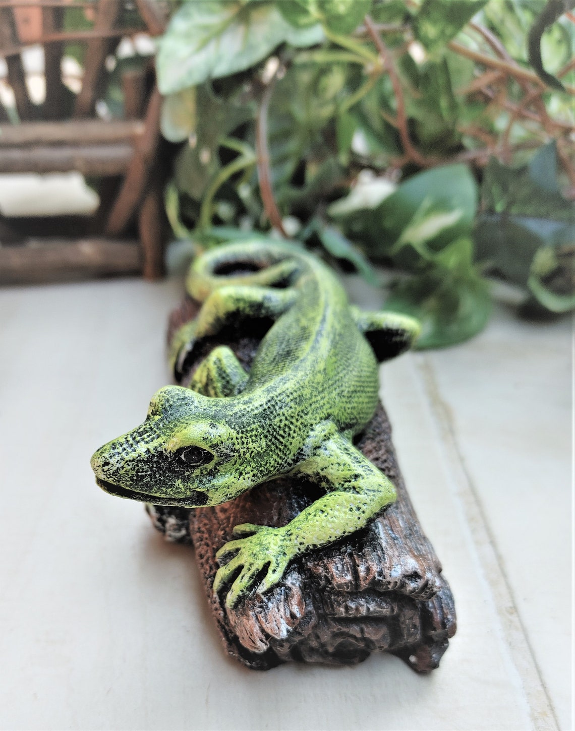 Lizard Gecko on a Log Cement Figurine Cement Lizard | Etsy