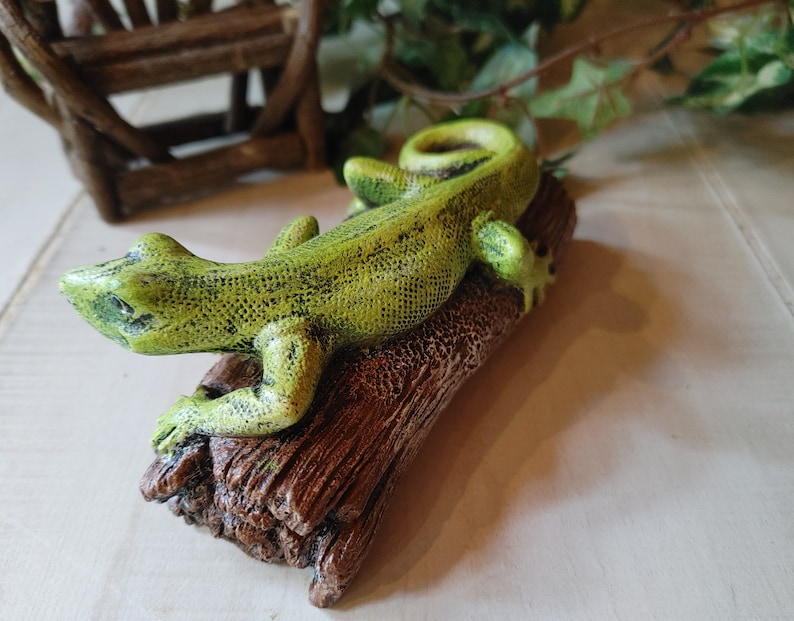 Lizard Gecko on a Log Cement Figurine Cement Lizard | Etsy