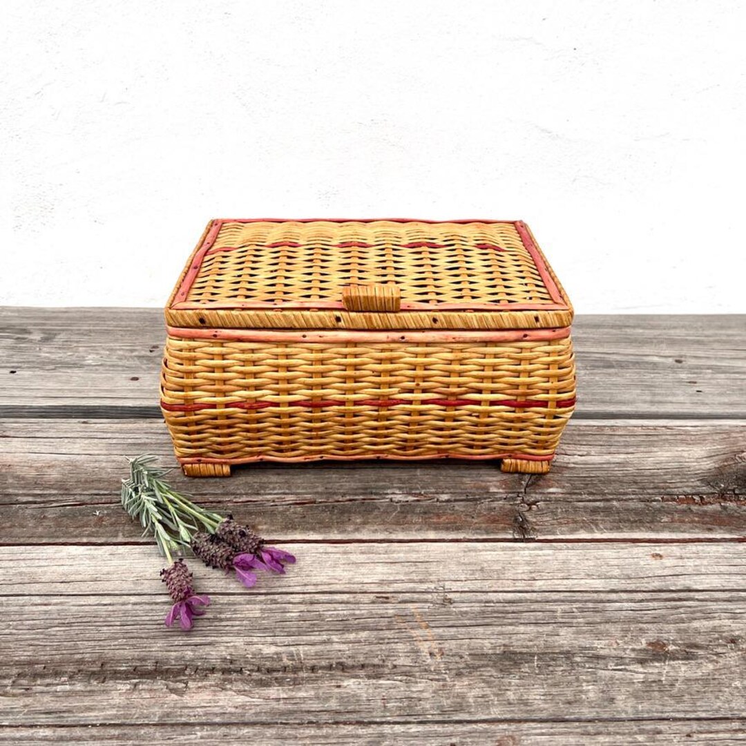 Vintage Rattan Basket With Lid, Sewing Basket, Rattan Basket, Wicker ...