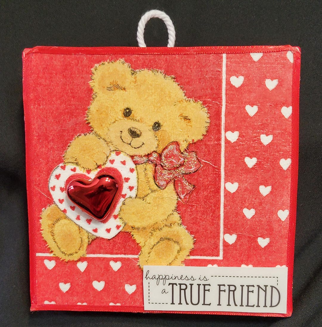 Happiness is a True Friend", Teddy Bear Holding a Heart, Wall Art ...