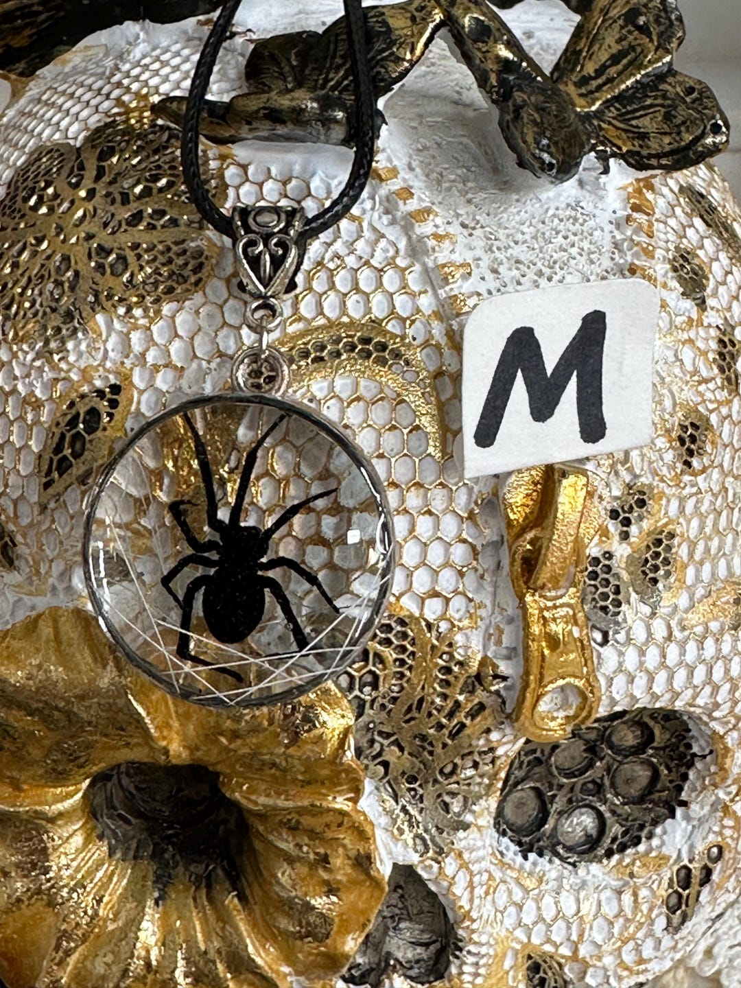 H-N Genuine REAL Black Widow Spiders Captured in Resin, Super Creepy ...