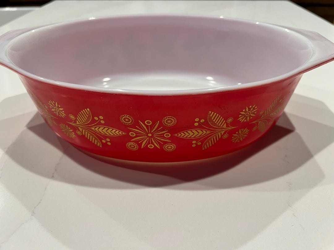Vintage PYREX Red and Gold Golden Poinsettia 045 Large Casserole Dish 2 ...