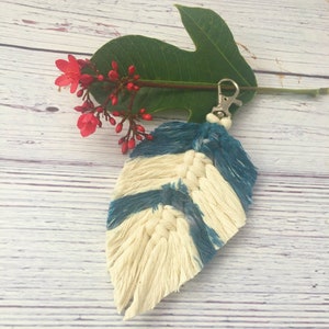 Macrame Feather Keychain DIY Tutorial PDF Keyring Macrame Knot ...