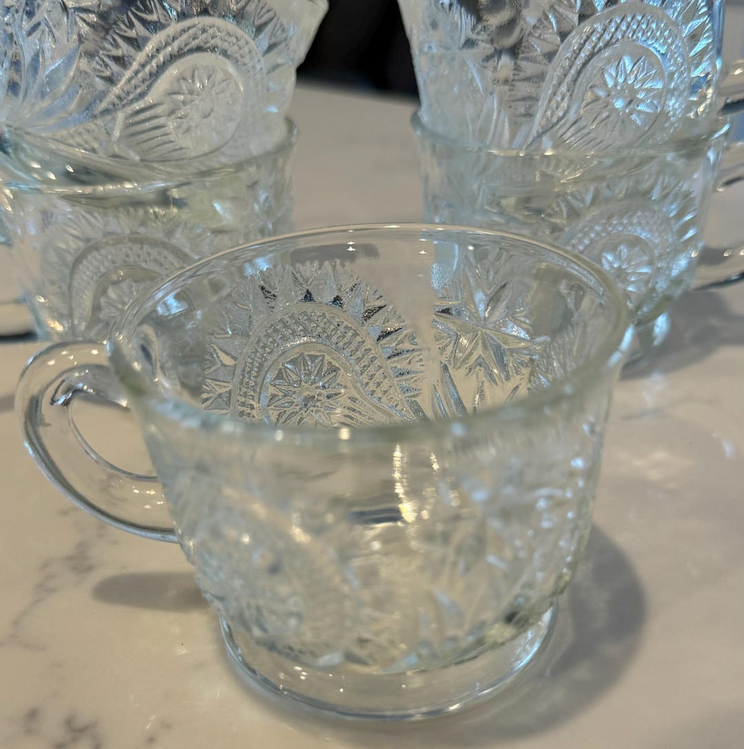 Vintage Punch Cups in Clear Patterned Glass - Set of 4 - Pre-owned in ...