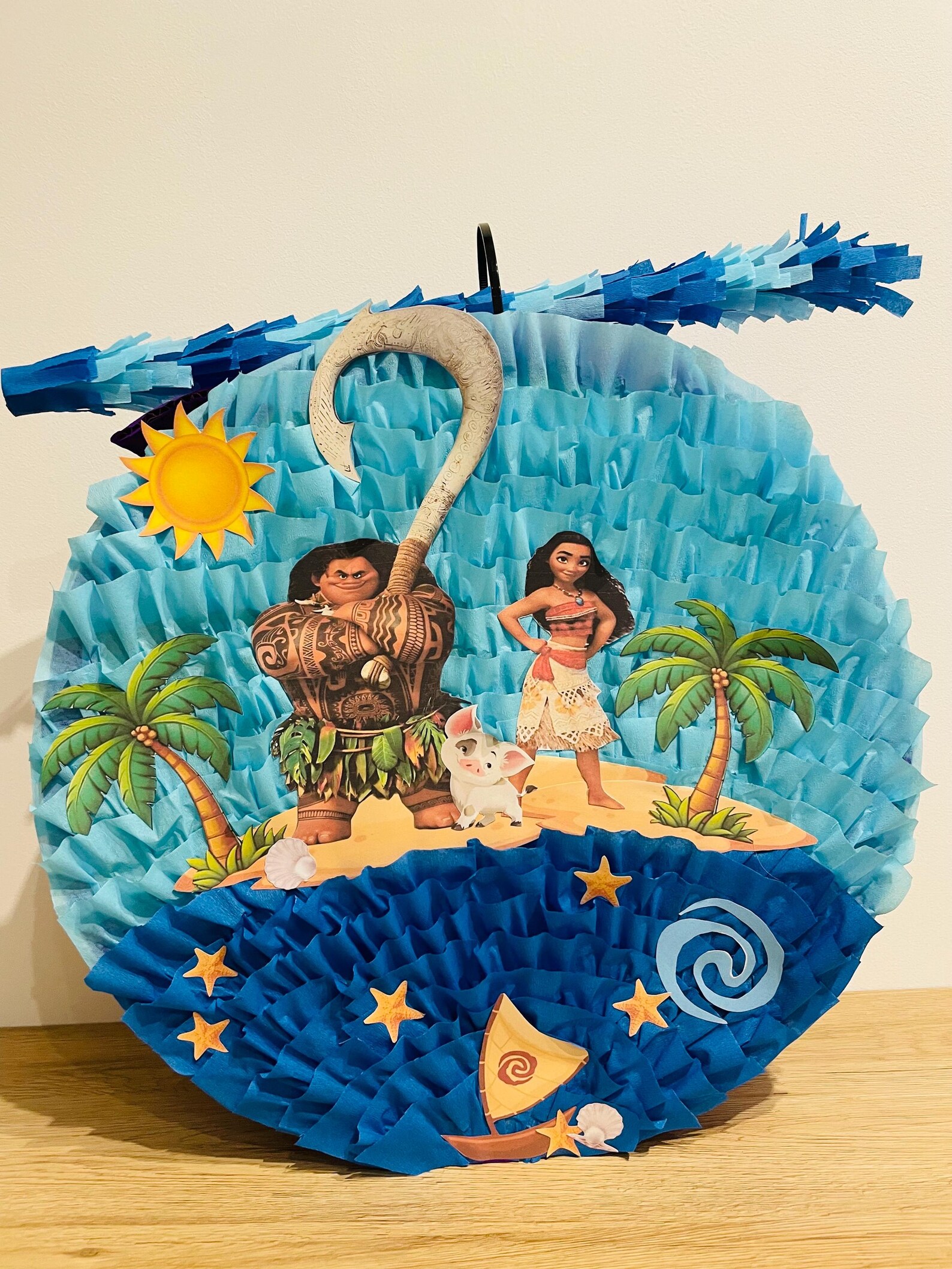 Moana and Maui Pinata - Etsy