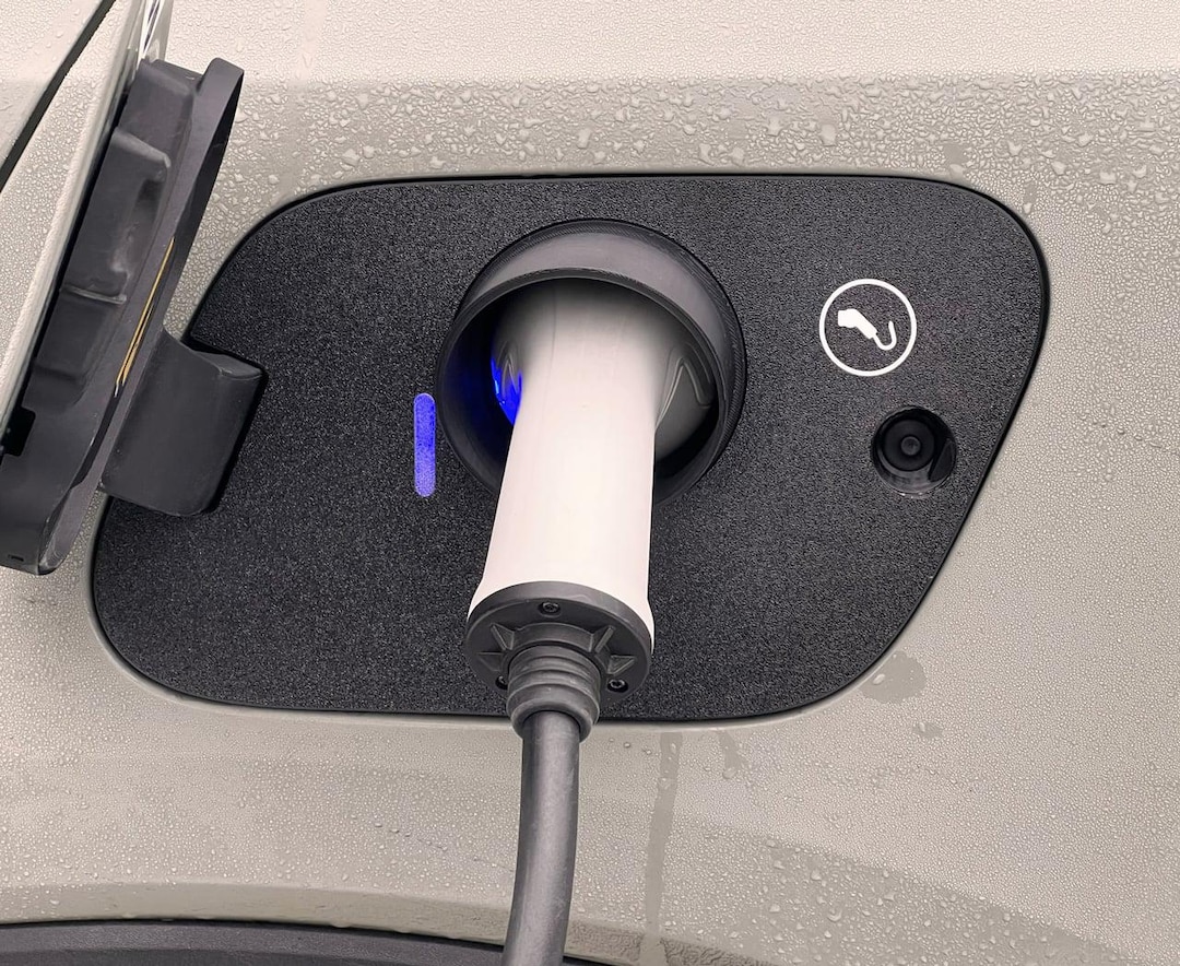 Charge Port Cover Volvo EX40, EC40, XC40, C40 - Etsy UK