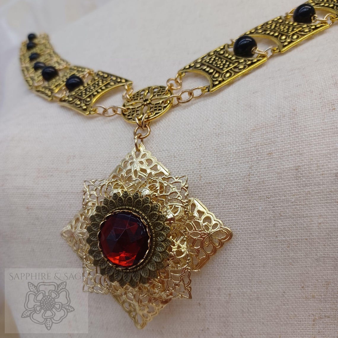 45-50 Inch "lorenzo" Medieval Renaissance Tudor Elizabethan Livery ...