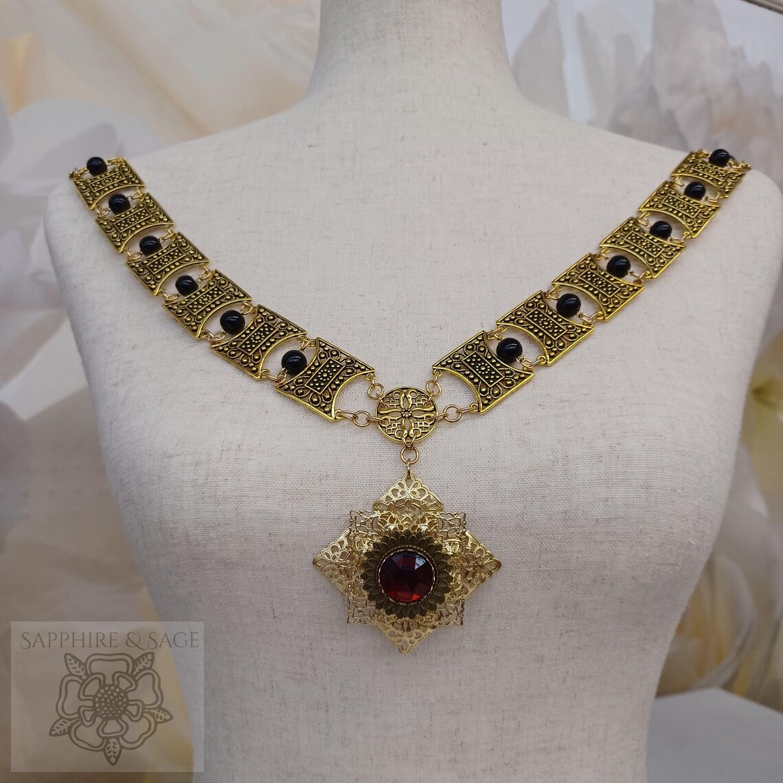 45-50 Inch "lorenzo" Medieval Renaissance Tudor Elizabethan Livery ...
