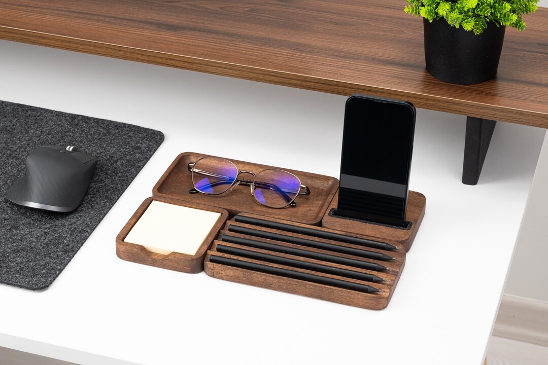 Premium Handcrafted Comb Joint Walnut Set - Pen Tray, Phone Holder ...