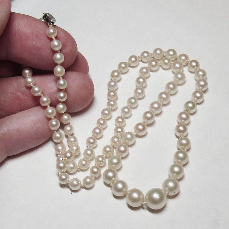 Graduated Pearls - Etsy