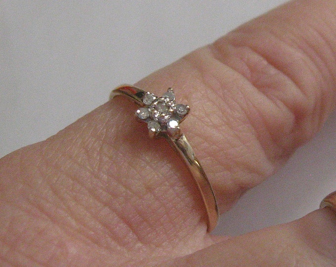 Petite Diamond Flower Ring in 10K Yellow Gold Size 6 Free US - Etsy
