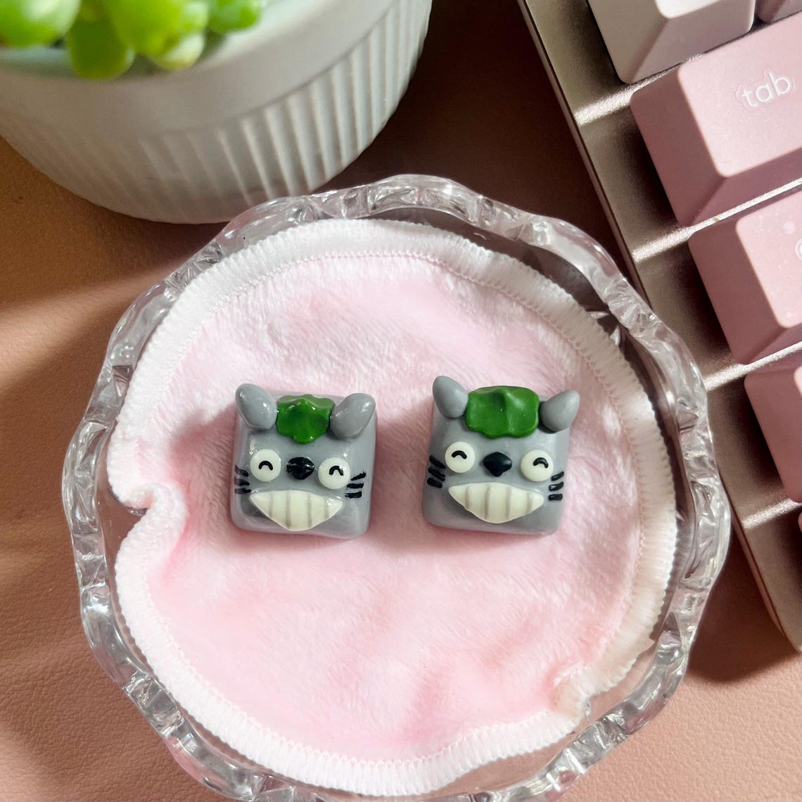 Totoro Keycaps ( Glow in the Dark :) - Etsy