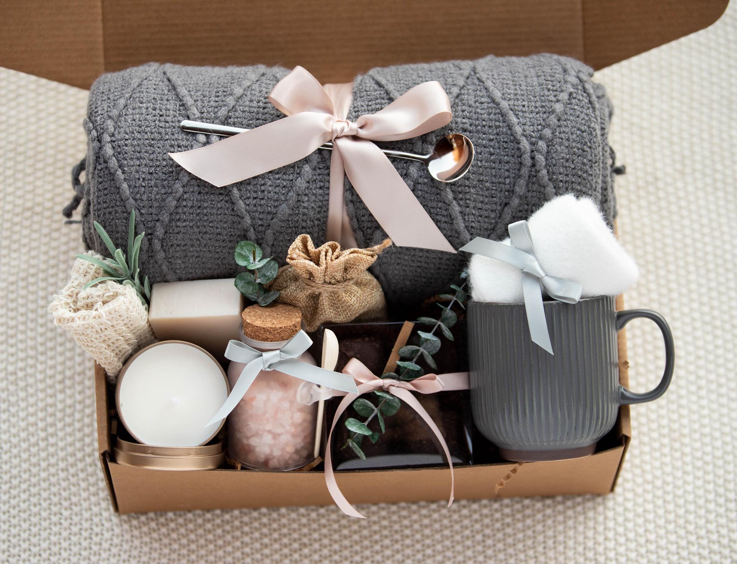 Self Care Gift Basket for Women, Cozy Gift Box With Blanket, Socks ...