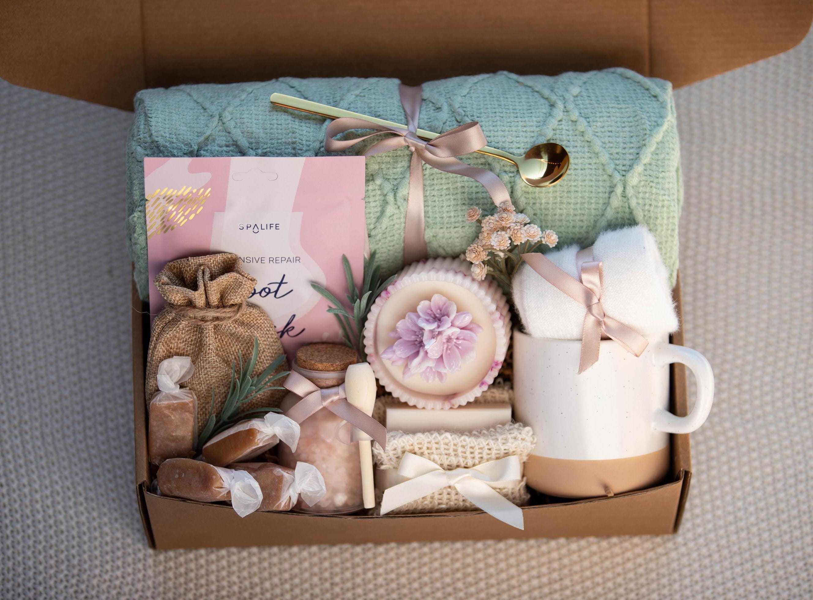 Luxury Gift Basket for Women, Cozy Gift Box With Blanket, Socks, Candle ...