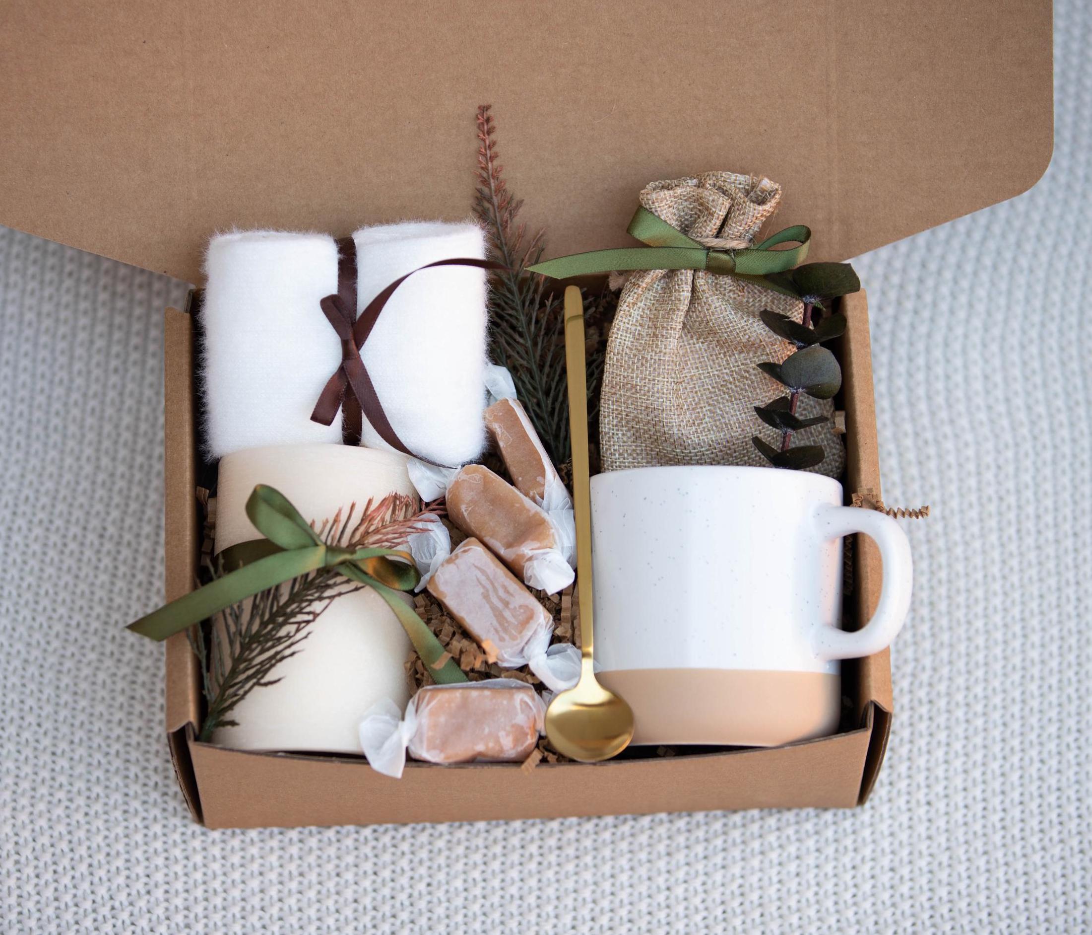Luxury Gift Basket for Women, Cozy Gift Box With Blanket, Socks, Candle ...