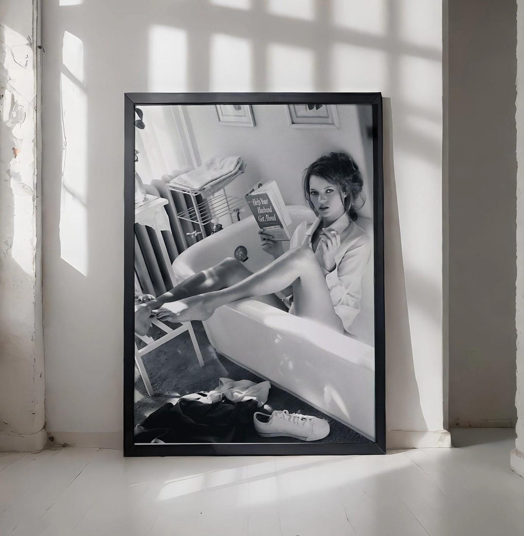 Kate Moss Famous Poster, Kate Moss Wall Art, 90's Vintage Black and ...