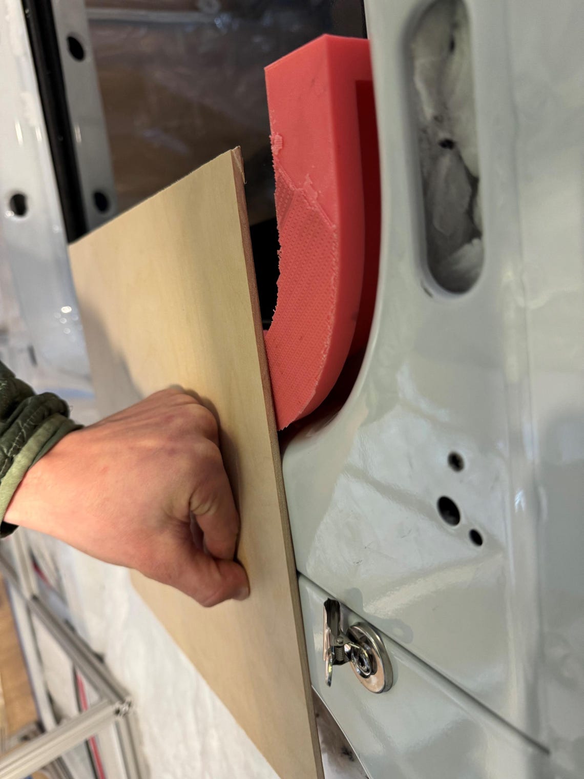Custom 3D Printed Window Corners for Sprinter Vans – Curved Window Trim ...