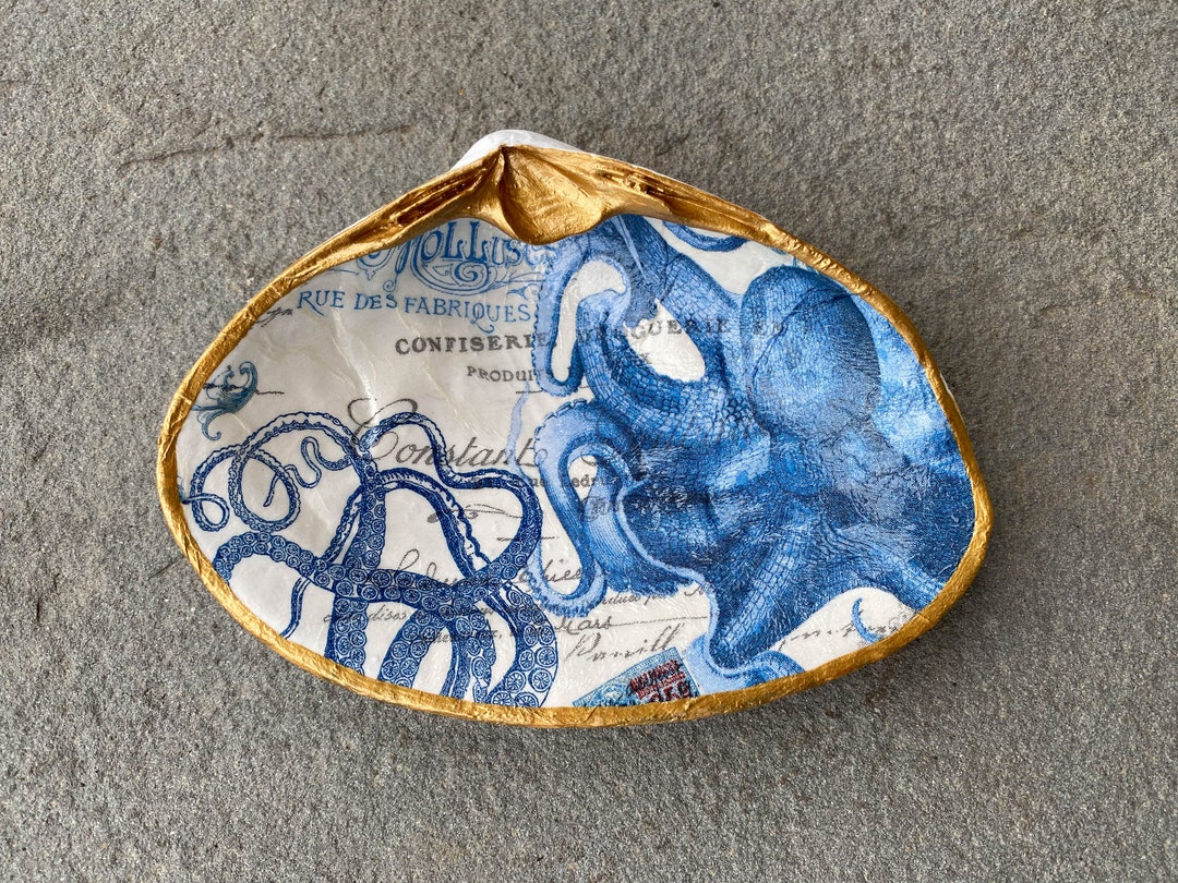 Jumbo Gold Rimmed Decoupage Octopus on Nantucket Clamshell Jewelry or ...