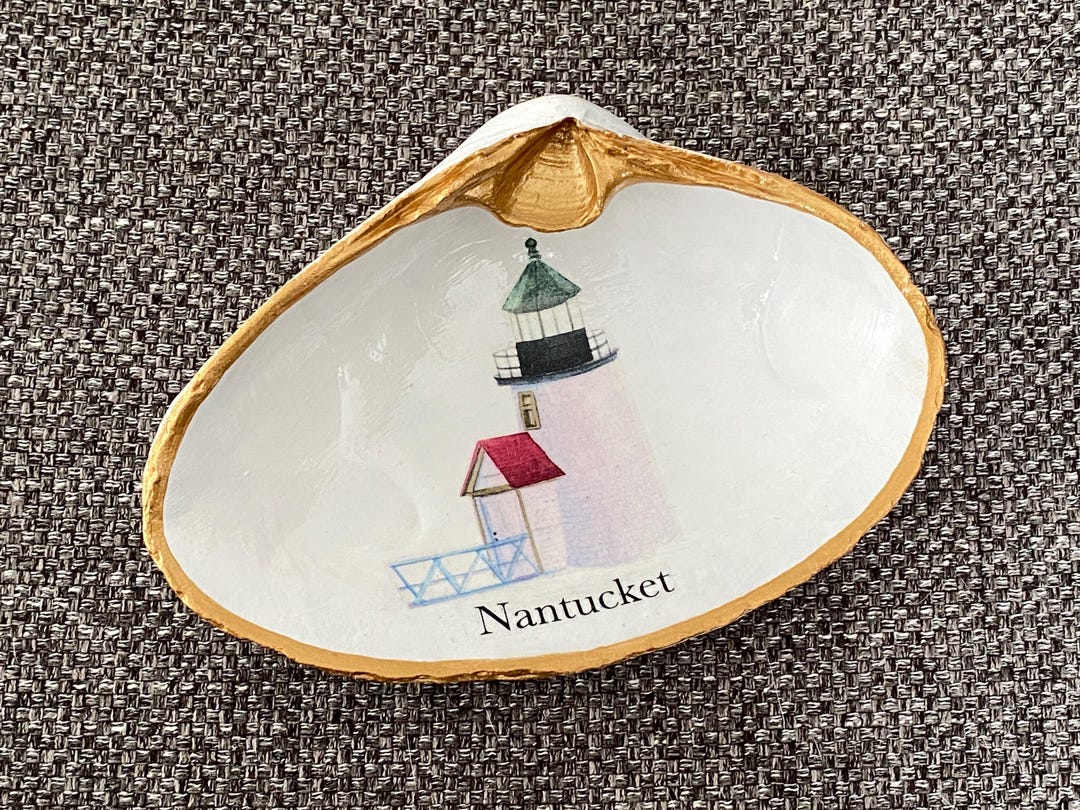 Gorgeous XL NANTUCKET Clamshell With Decoupage Brant Point Lighthouse ...