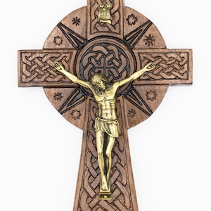 Celtic Crucifix - Etsy