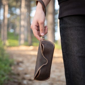 Glasses Sleeve Handmade Leather Sunglasses Holder With Handle to Easy ...