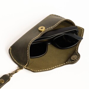 Glasses Sleeve Handmade Leather Sunglasses Holder With Handle to Easy ...