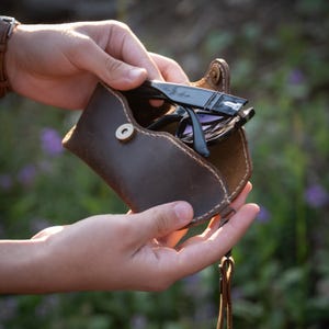 Glasses Sleeve Handmade Leather Sunglasses Holder With Handle to Easy ...