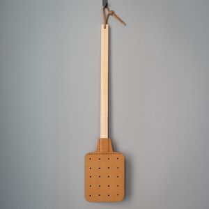 Elegant Leather Fly Swatter Durable & Stylish Bug Remover for Home Gift ...