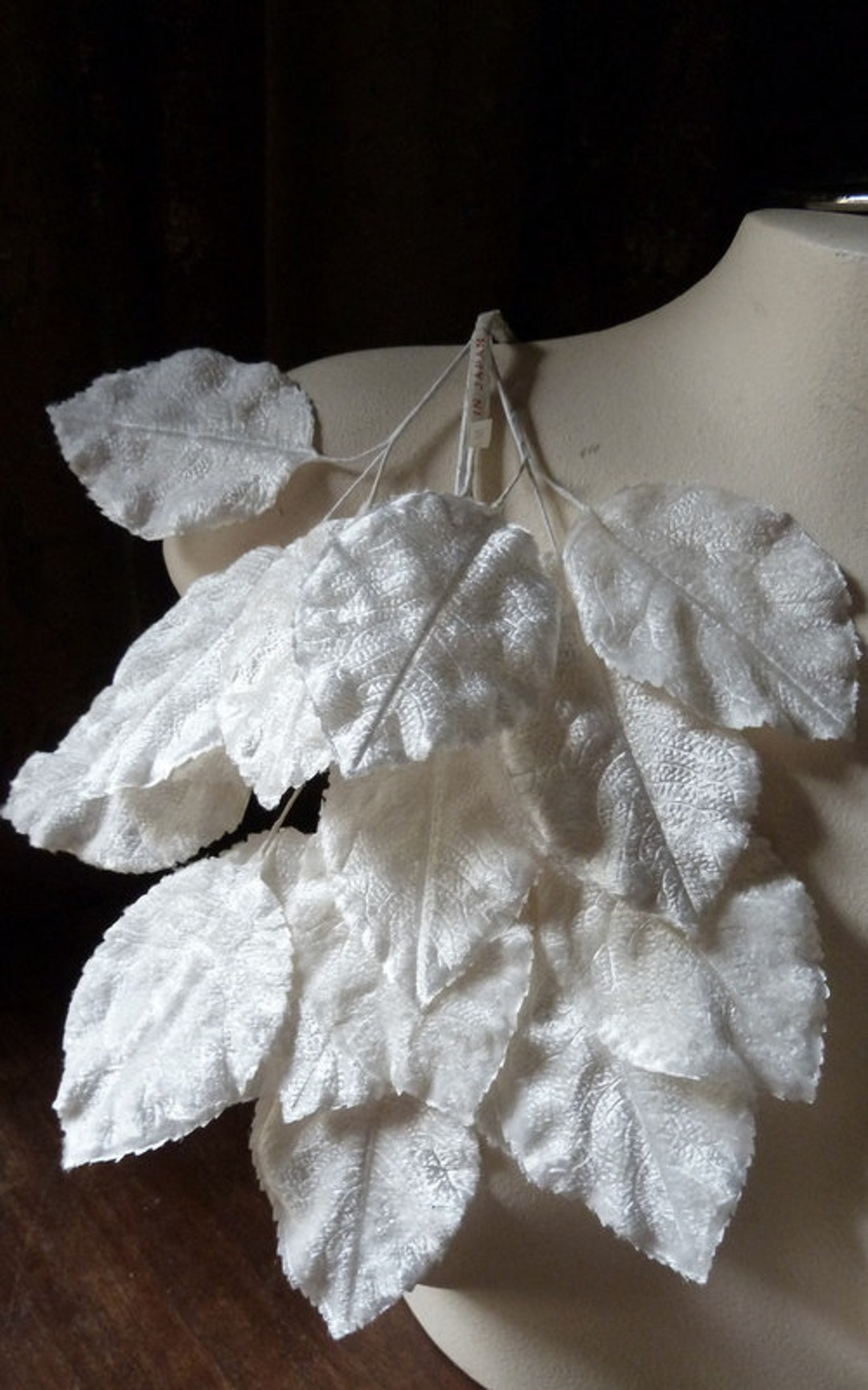 18 IVORY Leaves Large Vintage Leaves Velvet Japanese for - Etsy