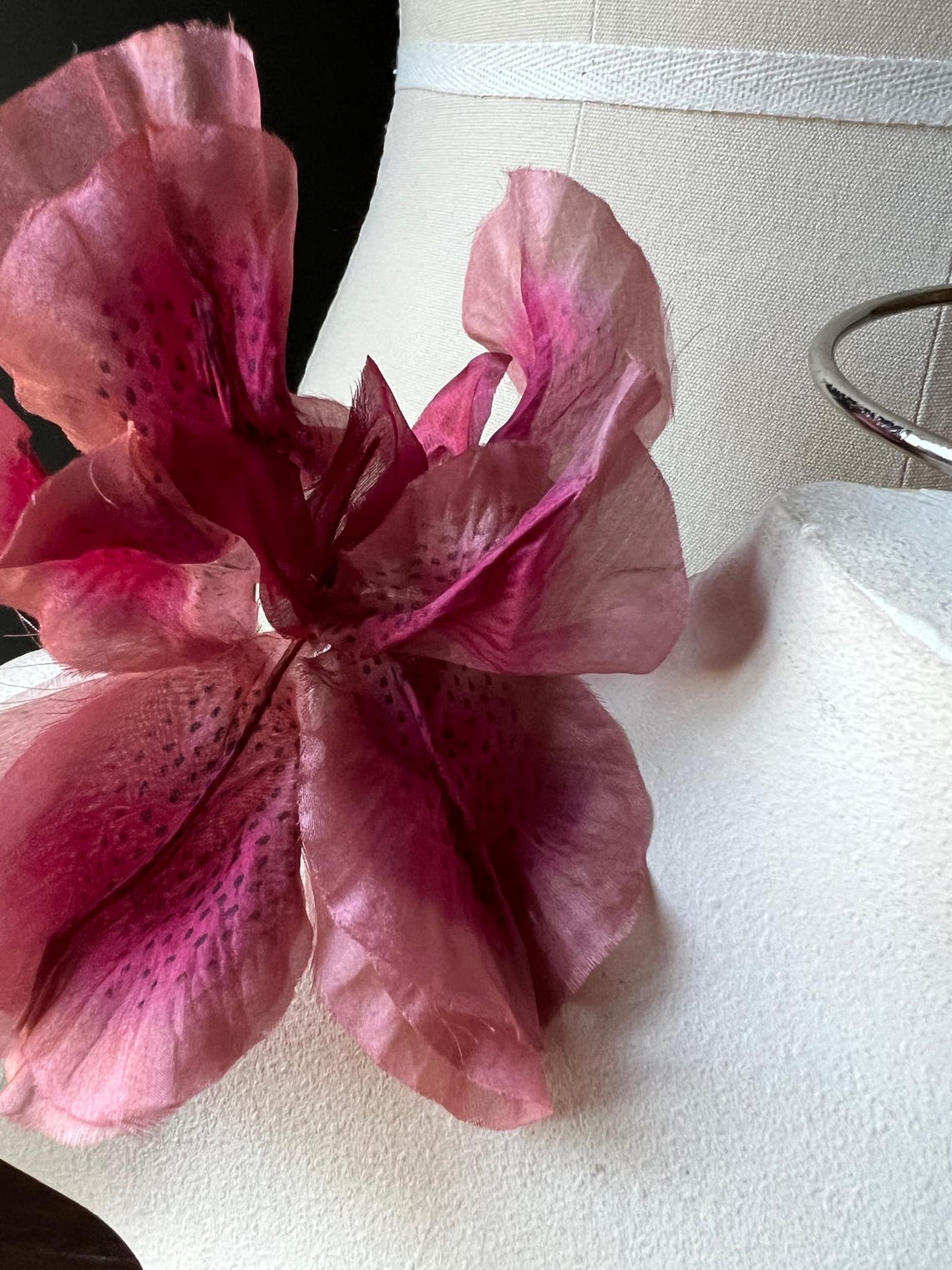Mocha Rose Lily Iris Silk Flower for Bridal, Corsages, Tropical ...