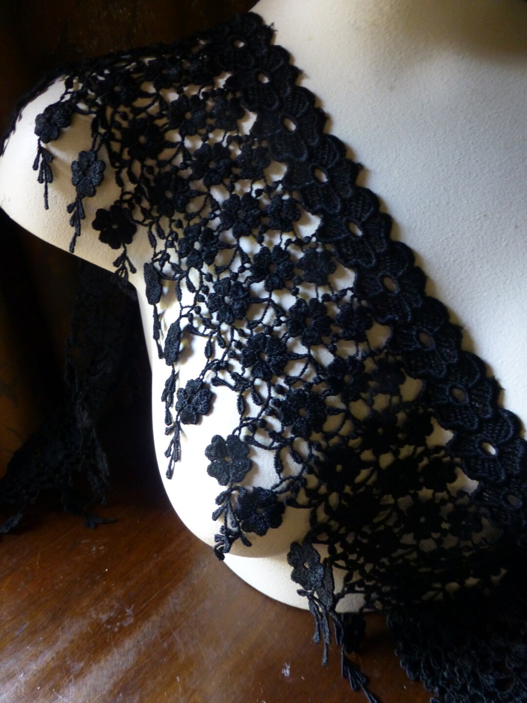 Black Lace Trim in Venise Lace for Bridal, Jewelry or Costume Design L ...