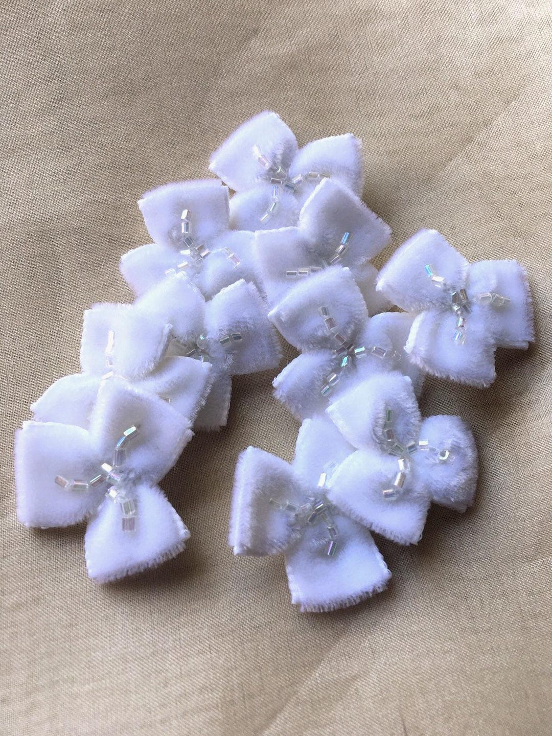 10 WHITE Velvet Bow Appliques for Ballet, Bridal, Garters, Doll Clothes ...