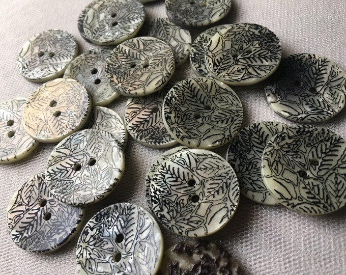10 Laser Cut Buttons Leaf Design - Size 40L - 25mm for Knitting ...