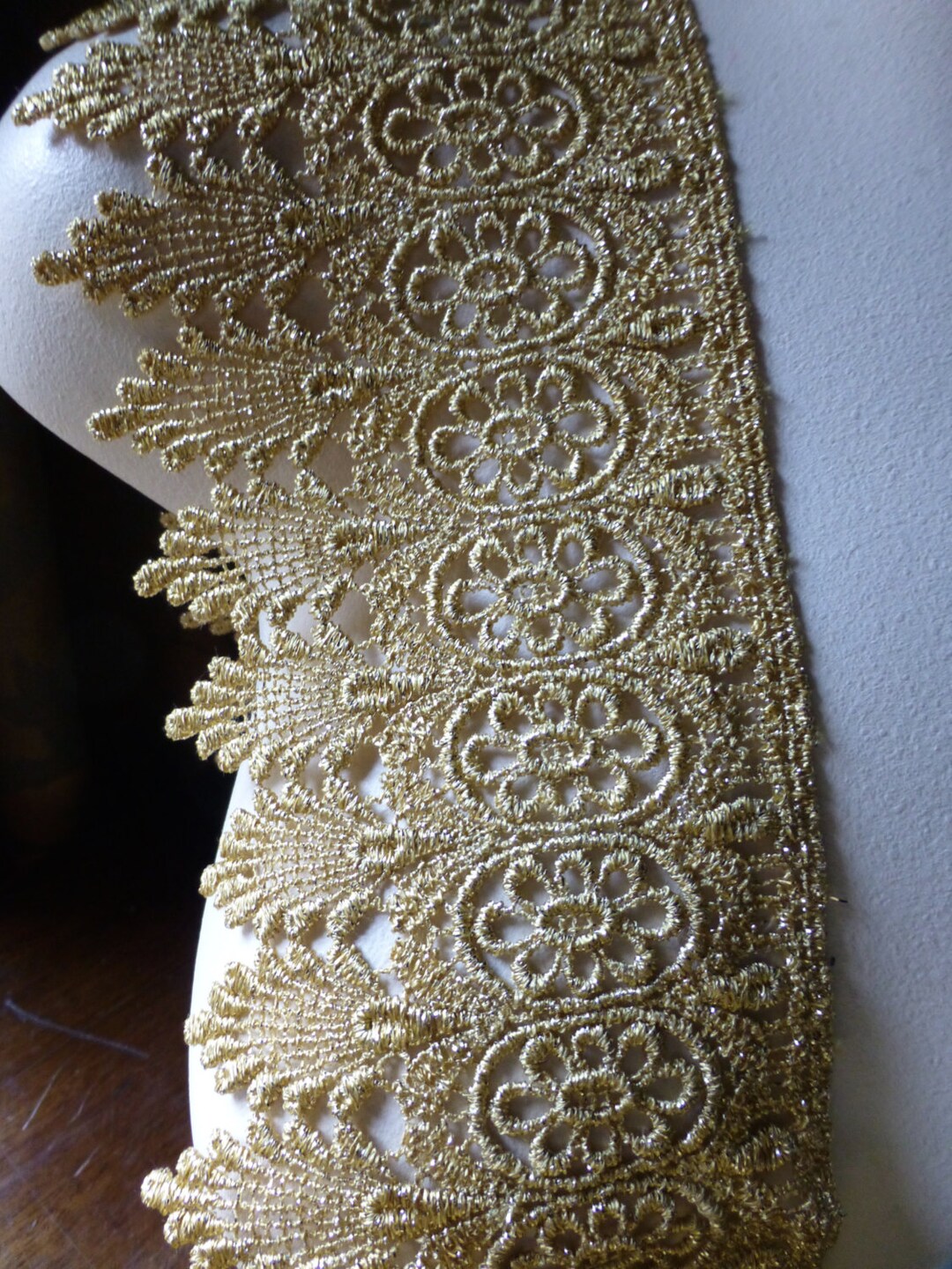GOLD Lace in Metallic Venise Style for Lyrical Dance, Crowns, Bridal ...