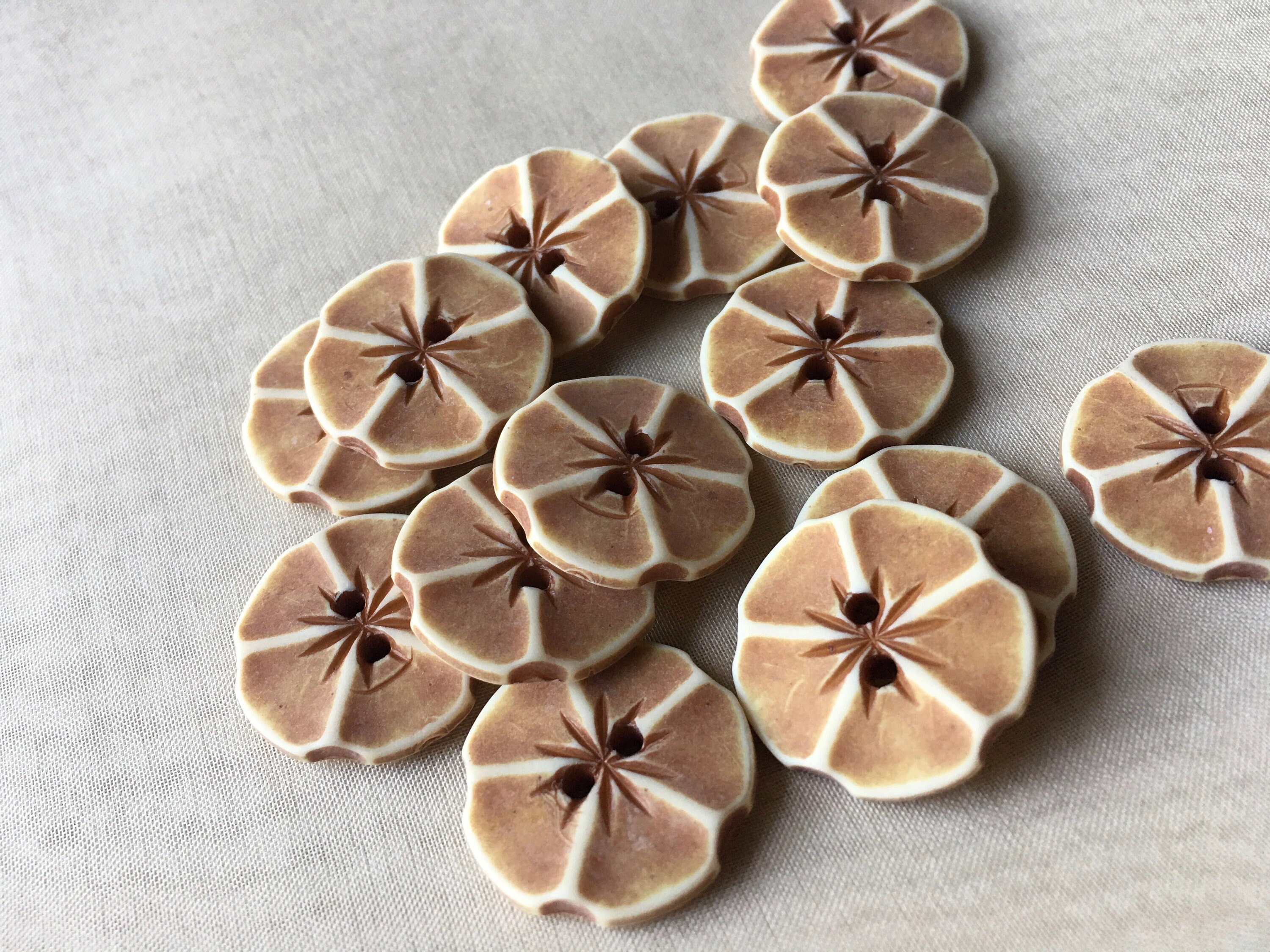 10 Flower Shell Buttons 34L 21mm for Knitting Jewelry | Etsy