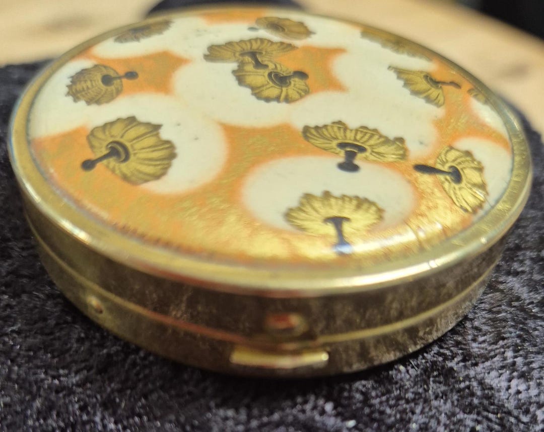 1940s Stunning Vintage Art Deco Coty Lalique Mirrored Powder Compact ...