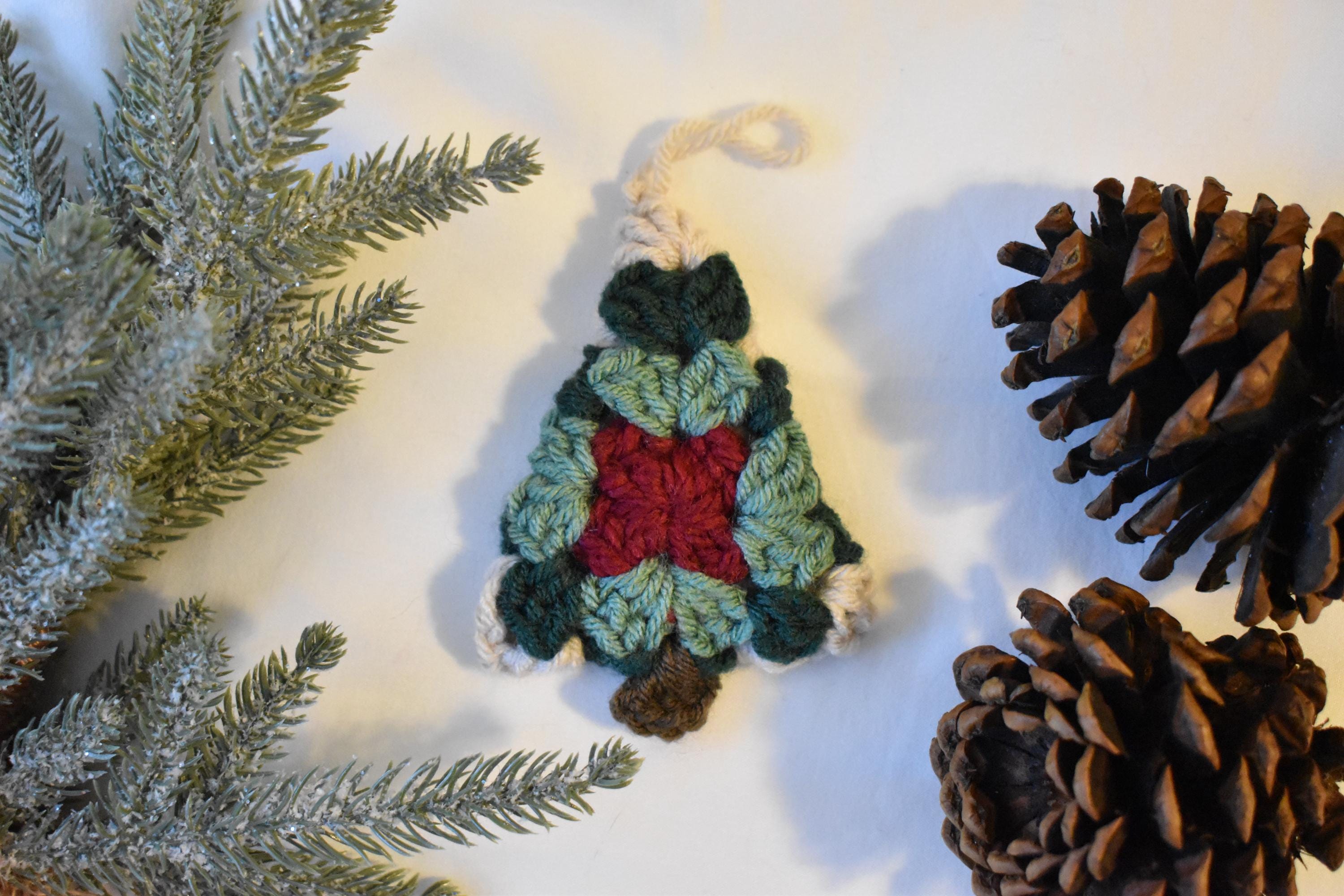 Red and Green Granny Square Tree Ornament, Traditional Christmas ...